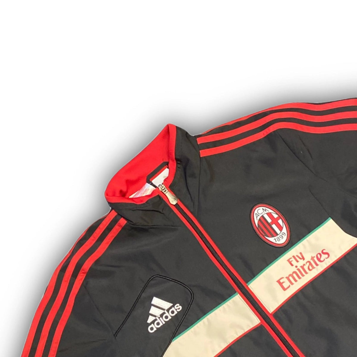 Adidas Ac Milan tracksuit 2012-2013 – vierdreineun